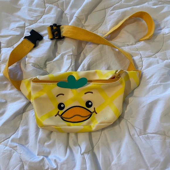 Bags | Moriah Elizabeth Georgie Fanny Pack | Poshmark